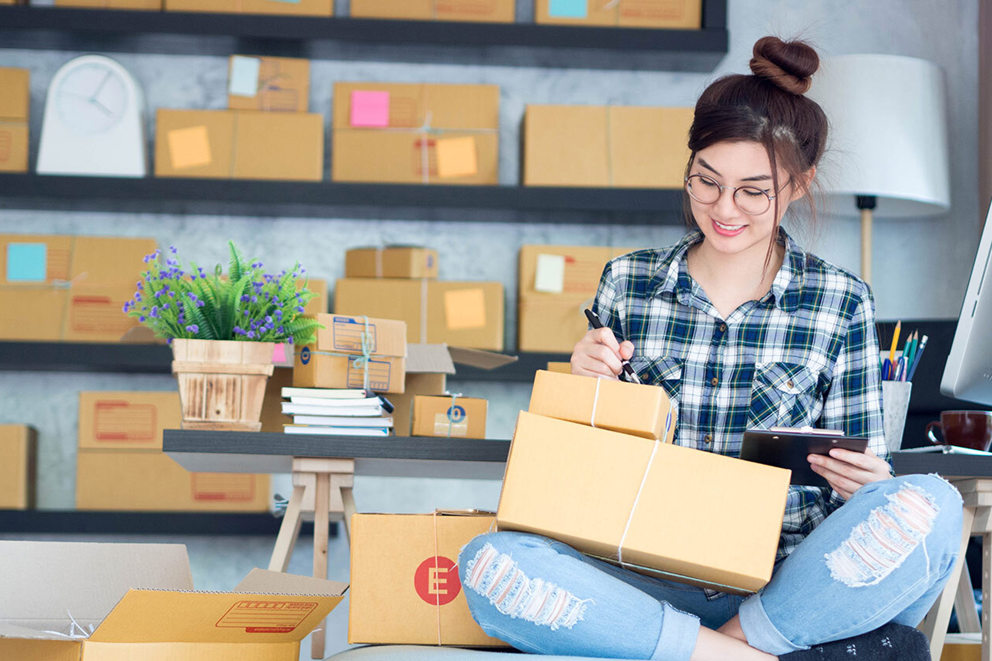 How to Get a License for Home-Based Business in Dubai? | Flyingcolour